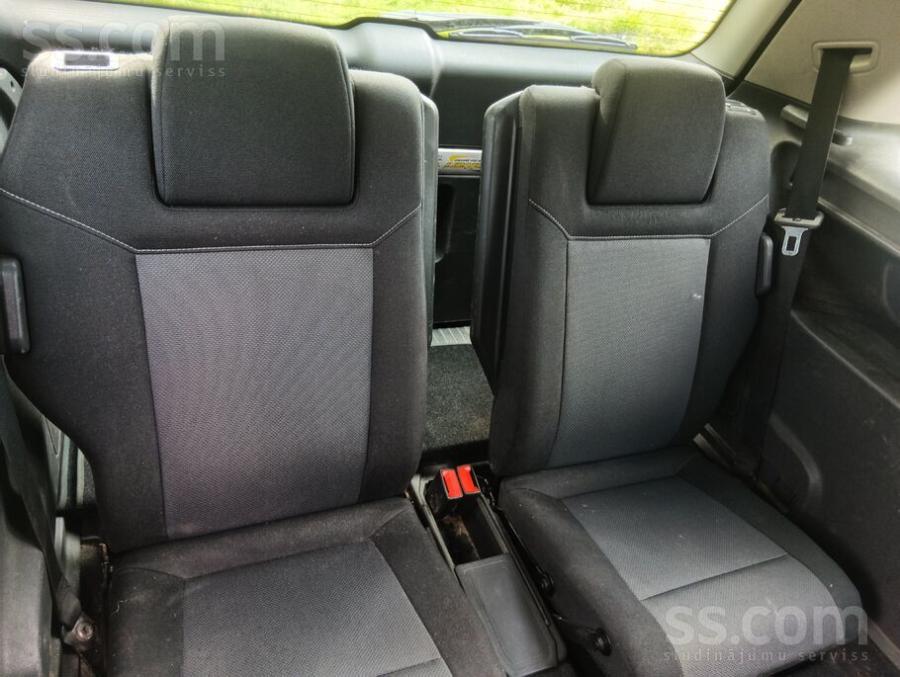 Black Opel Zafira 2007 in Riga, with an engine capacity of 1.80 L and mileage of 253 thousand km for 1600 €, photo 13 on AUTOMOTO.COM.LV