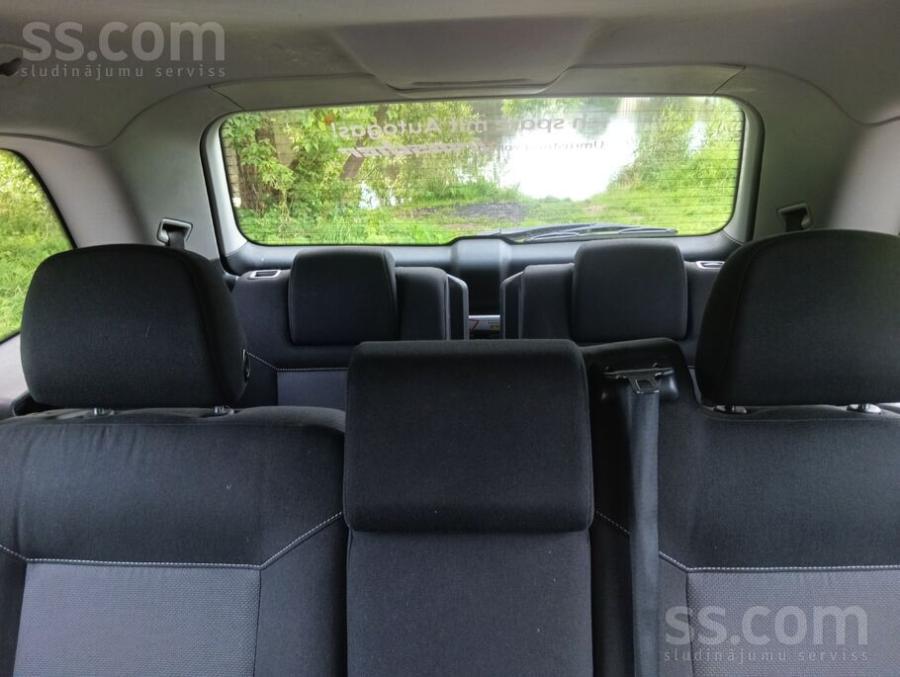 Black Opel Zafira 2007 in Riga, with an engine capacity of 1.80 L and mileage of 253 thousand km for 1600 €, photo 14 on AUTOMOTO.COM.LV