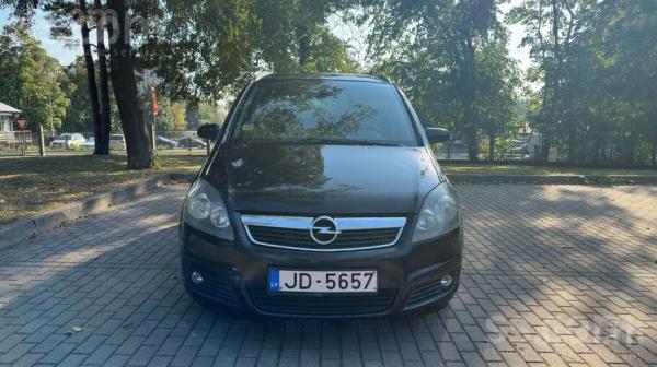 Black Opel Zafira 2007 in Riga, with an engine capacity of 1.90 L and mileage of 270 thousand km for 1999 €, photo 6 on AUTOMOTO.COM.LV