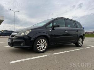 Melns Opel Zafira 2007 Rēzekne, ar dzinēja tilpumu 1.90 L un nobraukumu 404 tūkst. km par 1345 €, foto 3 vietnē AUTOMOTO.COM.LV