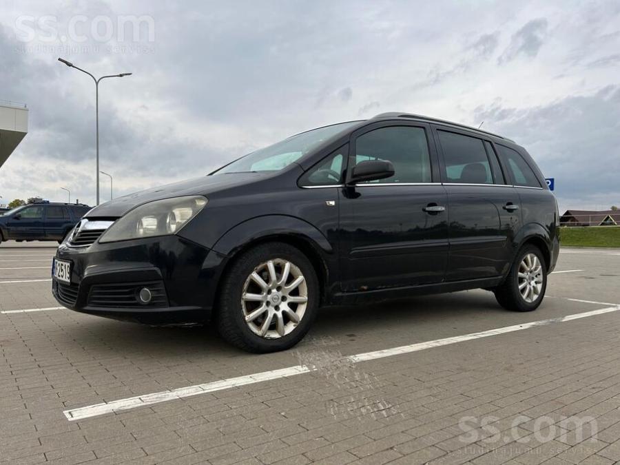 Melns Opel Zafira 2007 Rēzekne, ar dzinēja tilpumu 1.90 L un nobraukumu 404 tūkst. km par 1345 €, foto 3 vietnē AUTOMOTO.COM.LV
