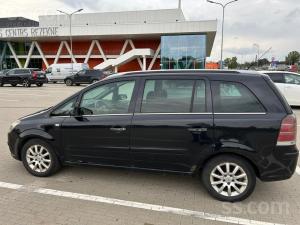 Melns Opel Zafira 2007 Rēzekne, ar dzinēja tilpumu 1.90 L un nobraukumu 404 tūkst. km par 1345 €, foto 4 vietnē AUTOMOTO.COM.LV