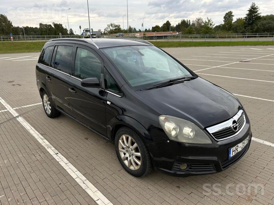 Melns Opel Zafira 2007 Rēzekne, ar dzinēja tilpumu 1.90 L un nobraukumu 404 tūkst. km par 1345 €, foto 7 vietnē AUTOMOTO.COM.LV