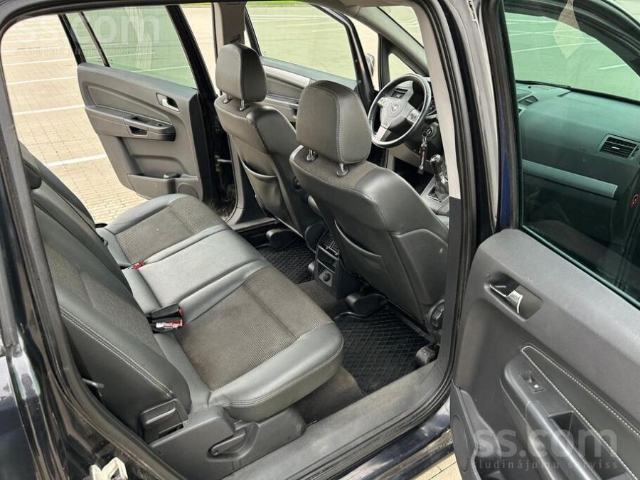 Melns Opel Zafira 2007 Rēzekne, ar dzinēja tilpumu 1.90 L un nobraukumu 404 tūkst. km par 1345 €, foto 12 vietnē AUTOMOTO.COM.LV