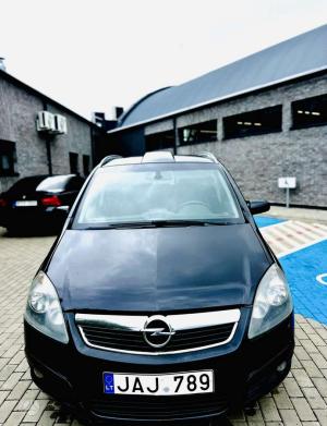 Black Opel Zafira 2007 in Marijampole, with an engine capacity of 1.91 L and mileage of 369 thousand km for 1400 €, photo 6 on AUTOMOTO.COM.LV