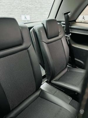 Black Opel Zafira 2007 in Marijampole, with an engine capacity of 1.91 L and mileage of 369 thousand km for 1400 €, photo 9 on AUTOMOTO.COM.LV