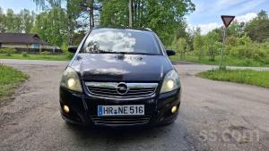 Melns Opel Zafira 2008 Daugavpils, ar dzinēja tilpumu 1.80 L un nobraukumu 260 tūkst. km par 2700 €, foto 2 vietnē AUTOMOTO.COM.LV