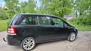 Melns Opel Zafira 2008 Daugavpils, ar dzinēja tilpumu 1.80 L un nobraukumu 260 tūkst. km par 2700 €, foto 5 vietnē AUTOMOTO.COM.LV