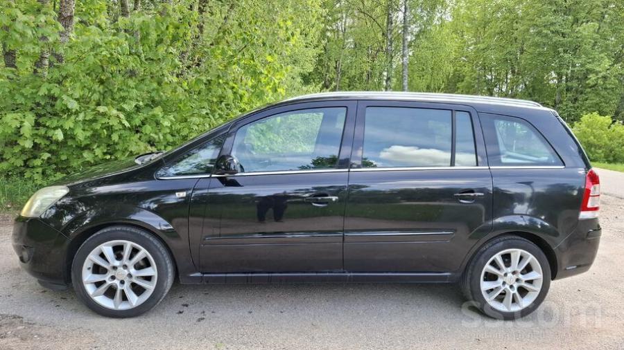 Melns Opel Zafira 2008 Daugavpils, ar dzinēja tilpumu 1.80 L un nobraukumu 260 tūkst. km par 2700 €, foto 10 vietnē AUTOMOTO.COM.LV