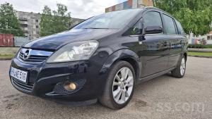 Black Opel Zafira 2008 in Daugavpils, with an engine capacity of 1.70 L and mileage of 260 thousand km for 1500 €, photo 1 on AUTOMOTO.COM.LV