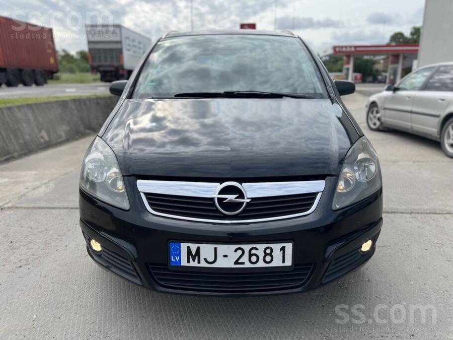 Black Opel Zafira 2008 in Jekabpils, with an engine capacity of 1.90 L and mileage of 330 thousand km for 2500 €, photo 4 on AUTOMOTO.COM.LV