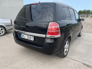 Black Opel Zafira 2008 in Jekabpils, with an engine capacity of 1.90 L and mileage of 330 thousand km for 2500 €, photo 6 on AUTOMOTO.COM.LV