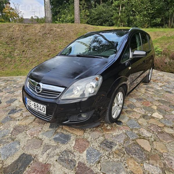 Black Opel Zafira 2008 in Ogre, with an engine capacity of 1.70 L and mileage of 292 thousand km for 1680 €, photo 2 on AUTOMOTO.COM.LV