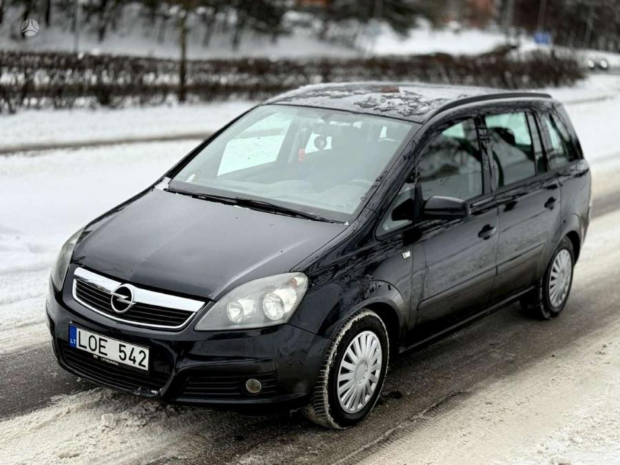 Black Opel Zafira 2008 in Vilnius, with an engine capacity of 1.80 L and mileage of 264 thousand km for 1850 €, photo 2 on AUTOMOTO.COM.LV