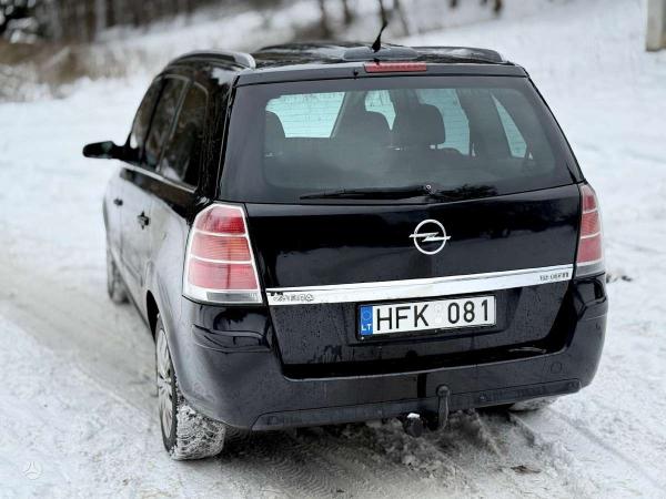 Melns Opel Zafira 2008 Viļņa, ar dzinēja tilpumu 1.90 L un nobraukumu 289 tūkst. km par 1450 €, foto 3 vietnē AUTOMOTO.COM.LV