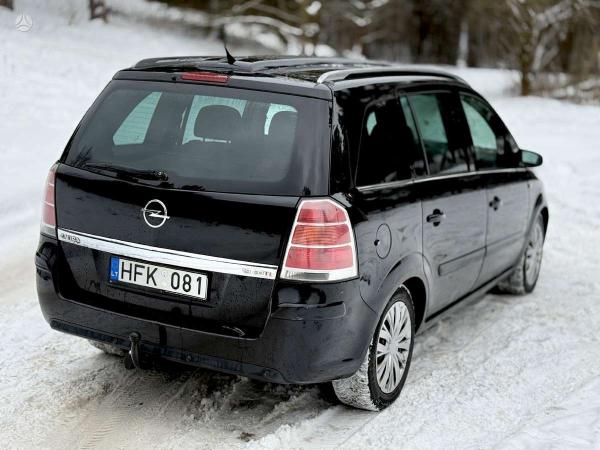 Melns Opel Zafira 2008 Viļņa, ar dzinēja tilpumu 1.90 L un nobraukumu 289 tūkst. km par 1450 €, foto 4 vietnē AUTOMOTO.COM.LV