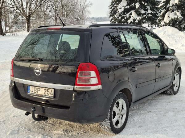 Melns Opel Zafira 2008 Plungė, ar dzinēja tilpumu 1.91 L un nobraukumu 253 tūkst. km par 1450 €, foto 8 vietnē AUTOMOTO.COM.LV