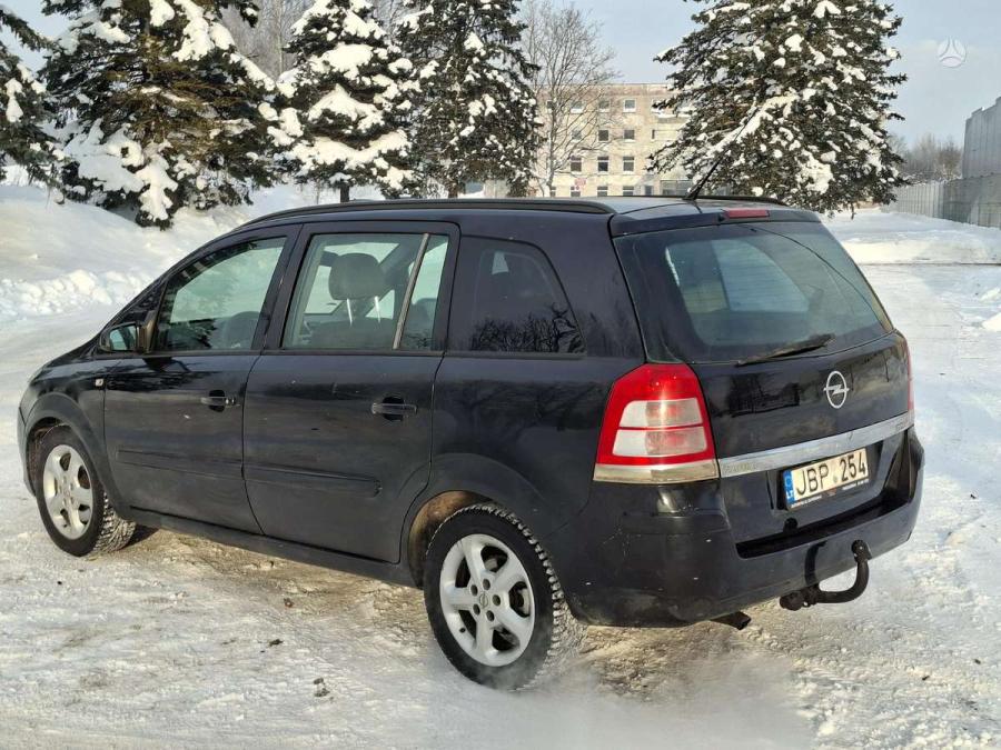Melns Opel Zafira 2008 Plungė, ar dzinēja tilpumu 1.91 L un nobraukumu 253 tūkst. km par 1450 €, foto 3 vietnē AUTOMOTO.COM.LV