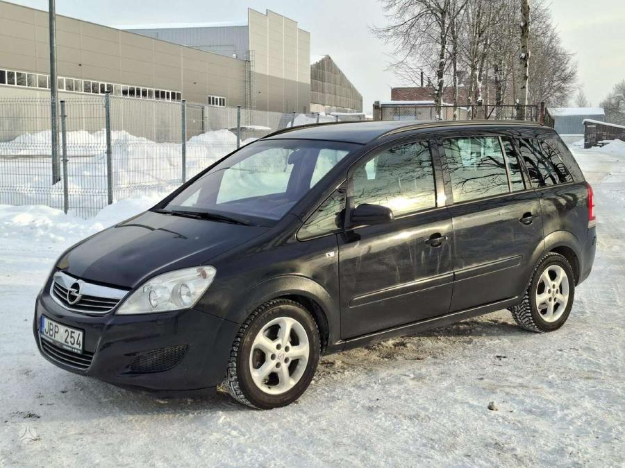 Melns Opel Zafira 2008 Plungė, ar dzinēja tilpumu 1.91 L un nobraukumu 253 tūkst. km par 1450 €, foto 4 vietnē AUTOMOTO.COM.LV