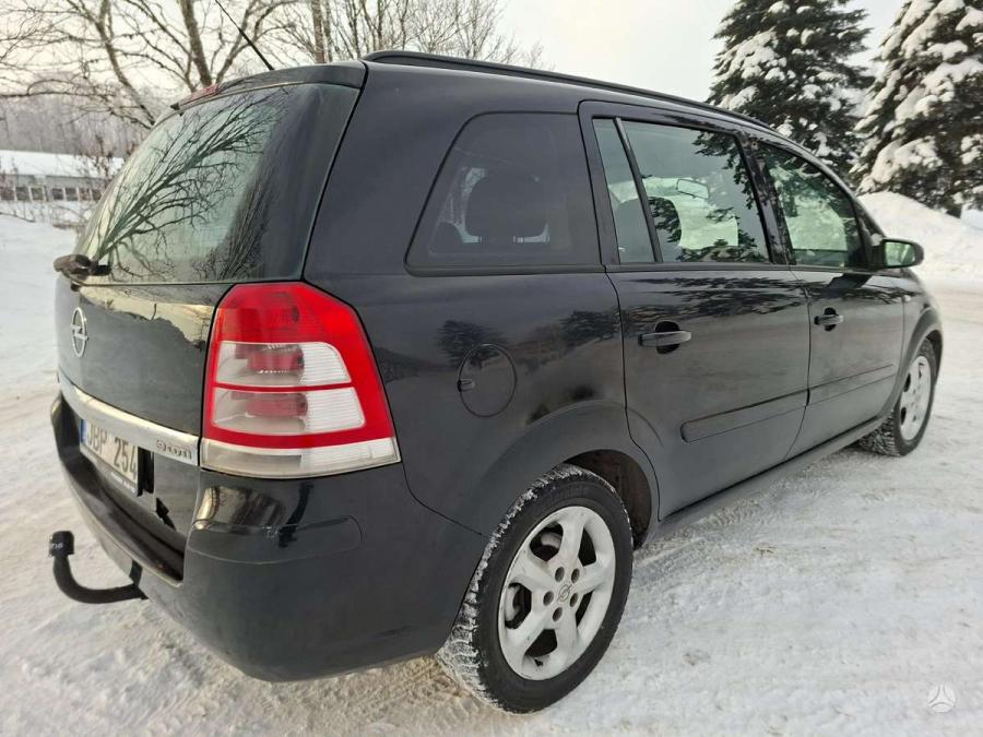 Melns Opel Zafira 2008 Plungė, ar dzinēja tilpumu 1.91 L un nobraukumu 253 tūkst. km par 1450 €, foto 15 vietnē AUTOMOTO.COM.LV