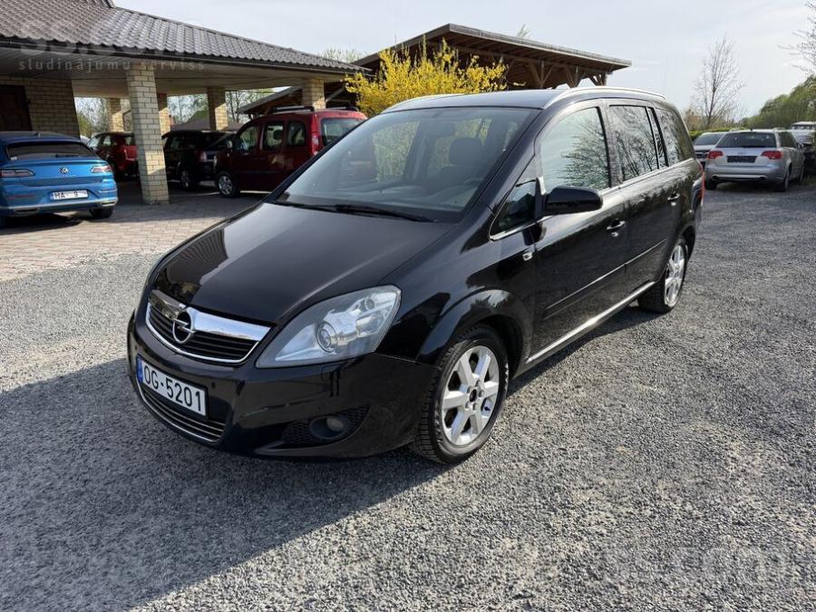 Black Opel Zafira 2008 in Saldus, with an engine capacity of 1.90 L and mileage of 368 thousand km for 1950 €, photo 1 on AUTOMOTO.COM.LV