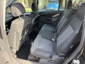 Black Opel Zafira 2008 in Saldus, with an engine capacity of 1.90 L and mileage of 368 thousand km for 1950 €, photo 18 on AUTOMOTO.COM.LV
