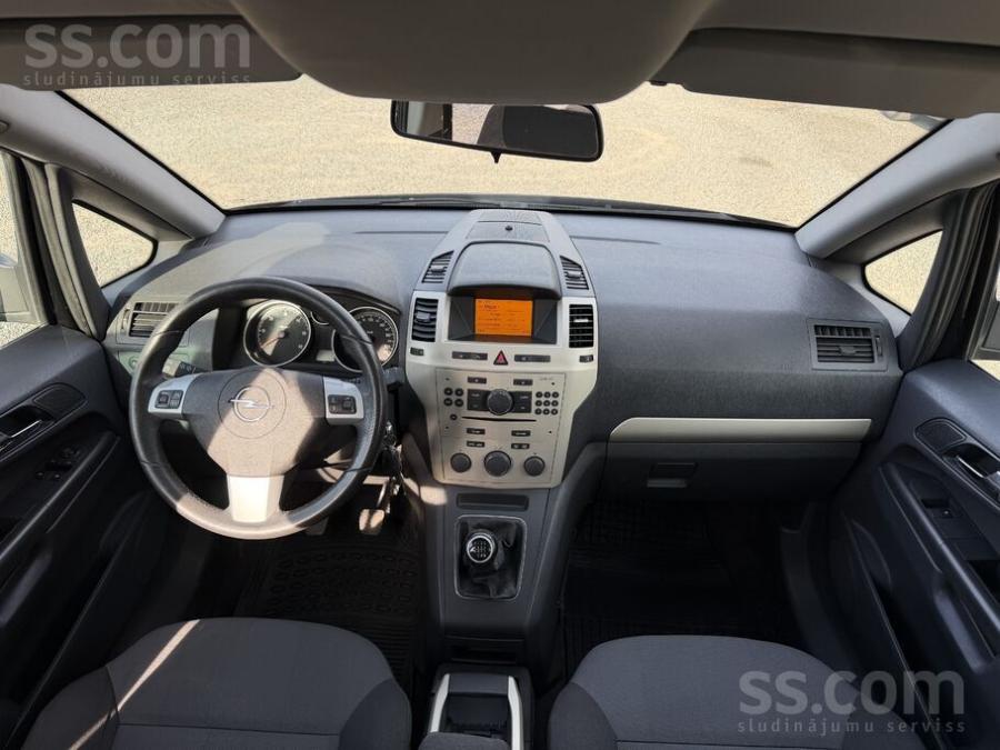 Black Opel Zafira 2008 in Saldus, with an engine capacity of 1.90 L and mileage of 368 thousand km for 1950 €, photo 19 on AUTOMOTO.COM.LV