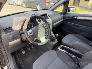 Black Opel Zafira 2008 in Saldus, with an engine capacity of 1.90 L and mileage of 368 thousand km for 1950 €, photo 25 on AUTOMOTO.COM.LV