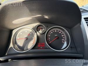 Black Opel Zafira 2008 in Saldus, with an engine capacity of 1.90 L and mileage of 368 thousand km for 1950 €, photo 27 on AUTOMOTO.COM.LV