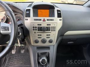Black Opel Zafira 2008 in Saldus, with an engine capacity of 1.90 L and mileage of 368 thousand km for 1950 €, photo 29 on AUTOMOTO.COM.LV
