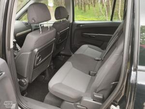 Black Opel Zafira 2008 in Vilnius, with an engine capacity of 1.70 L and mileage of 320 thousand km for 2300 €, photo 8 on AUTOMOTO.COM.LV
