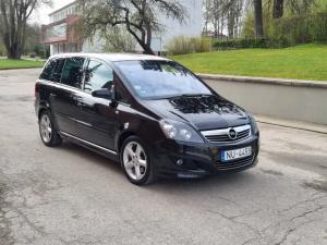 Черный Опель Зафира 2008 в Екабпилс, объемом двигателя 1.90 л и пробегом 328 тыс. км за 2900 €, фото 4 на AUTOMOTO.COM.LV