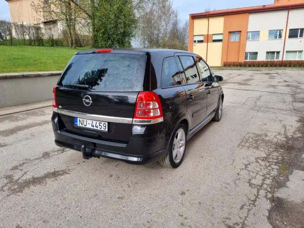Melns Opel Zafira 2008 Jēkabpils, ar dzinēja tilpumu 1.90 L un nobraukumu 328 tūkst. km par 2900 €, foto 4 vietnē AUTOMOTO.COM.LV