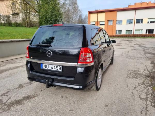 Melns Opel Zafira 2008 Jēkabpils, ar dzinēja tilpumu 1.90 L un nobraukumu 328 tūkst. km par 2900 €, foto 8 vietnē AUTOMOTO.COM.LV