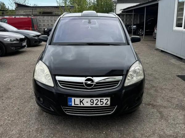 Melns Opel Zafira 2008 Daugavpils, ar dzinēja tilpumu 1.90 L un nobraukumu 291 tūkst. km par 1690 €, foto 2 vietnē AUTOMOTO.COM.LV