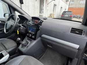 Melns Opel Zafira 2008 Daugavpils, ar dzinēja tilpumu 1.90 L un nobraukumu 291 tūkst. km par 1690 €, foto 10 vietnē AUTOMOTO.COM.LV