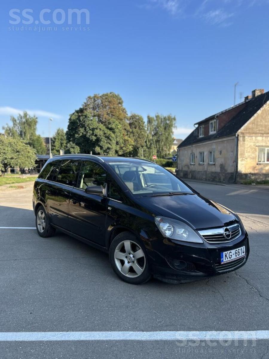 Melns Opel Zafira 2008 Bauska, ar dzinēja tilpumu 1.70 L un nobraukumu 350 tūkst. km par 2200 €, foto 3 vietnē AUTOMOTO.COM.LV
