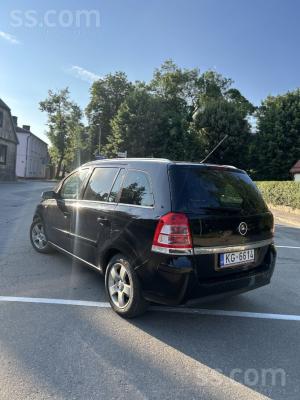 Melns Opel Zafira 2008 Bauska, ar dzinēja tilpumu 1.70 L un nobraukumu 350 tūkst. km par 2200 €, foto 6 vietnē AUTOMOTO.COM.LV