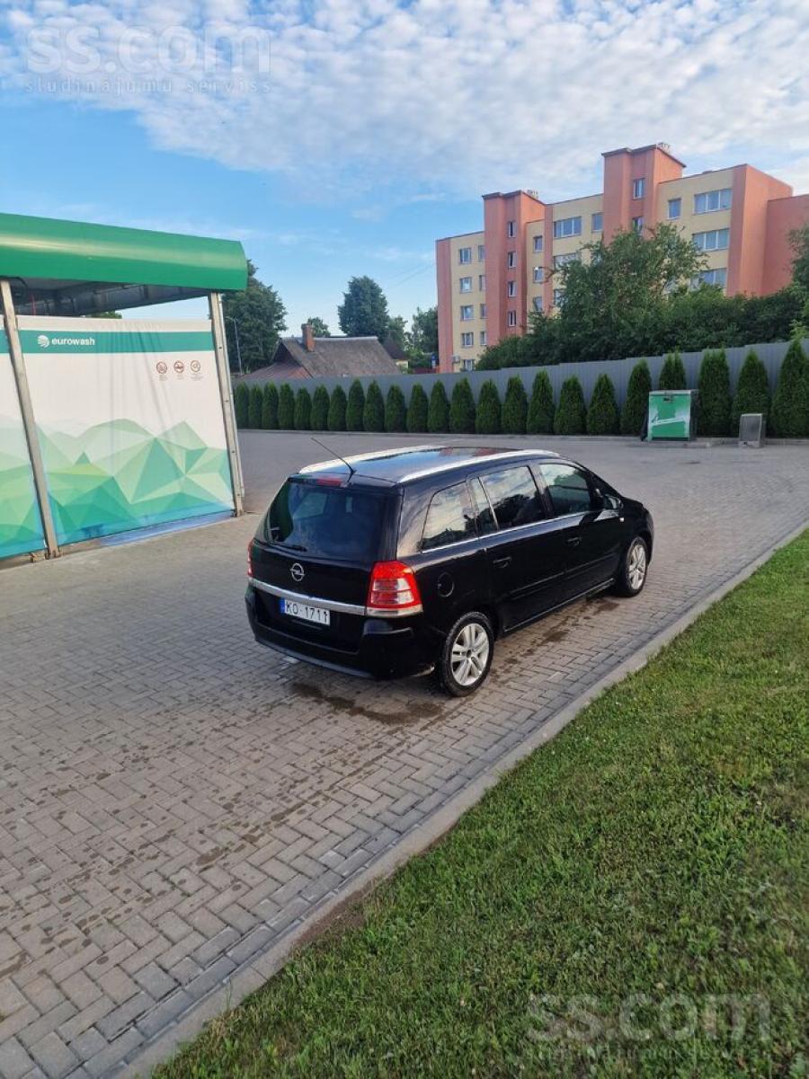 Melns Opel Zafira 2008 Ludza, ar dzinēja tilpumu 1.70 L un nobraukumu 0 tūkst. km par 1150 €, foto 3 vietnē AUTOMOTO.COM.LV