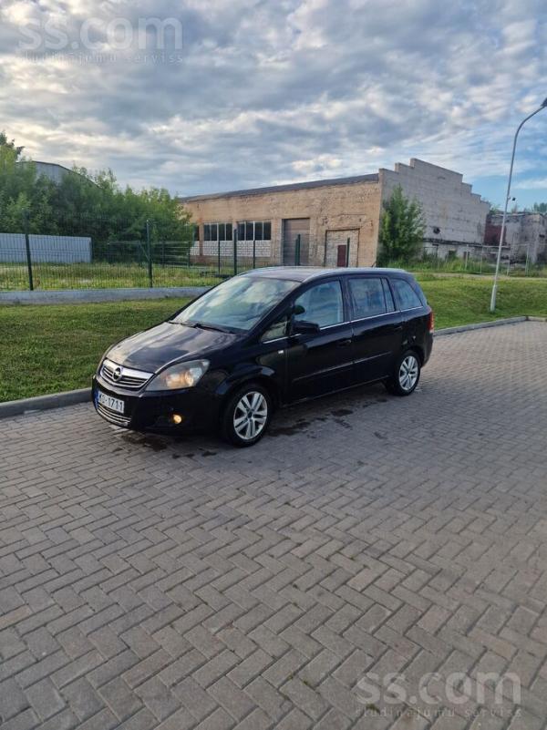Melns Opel Zafira 2008 Ludza, ar dzinēja tilpumu 1.70 L un nobraukumu 0 tūkst. km par 1150 €, foto 3 vietnē AUTOMOTO.COM.LV