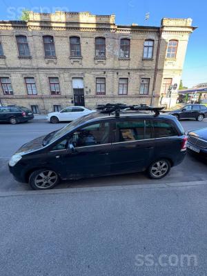 Melns Opel Zafira 2008 Rīga, ar dzinēja tilpumu 1.90 L un nobraukumu 429 tūkst. km par 650 €, foto 3 vietnē AUTOMOTO.COM.LV