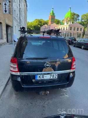 Melns Opel Zafira 2008 Rīga, ar dzinēja tilpumu 1.90 L un nobraukumu 429 tūkst. km par 650 €, foto 4 vietnē AUTOMOTO.COM.LV