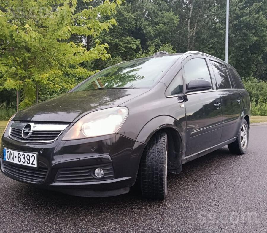 Melns Opel Zafira 2008 Jelgava, ar dzinēja tilpumu 1.90 L un nobraukumu 274 tūkst. km par 1550 €, foto 4 vietnē AUTOMOTO.COM.LV