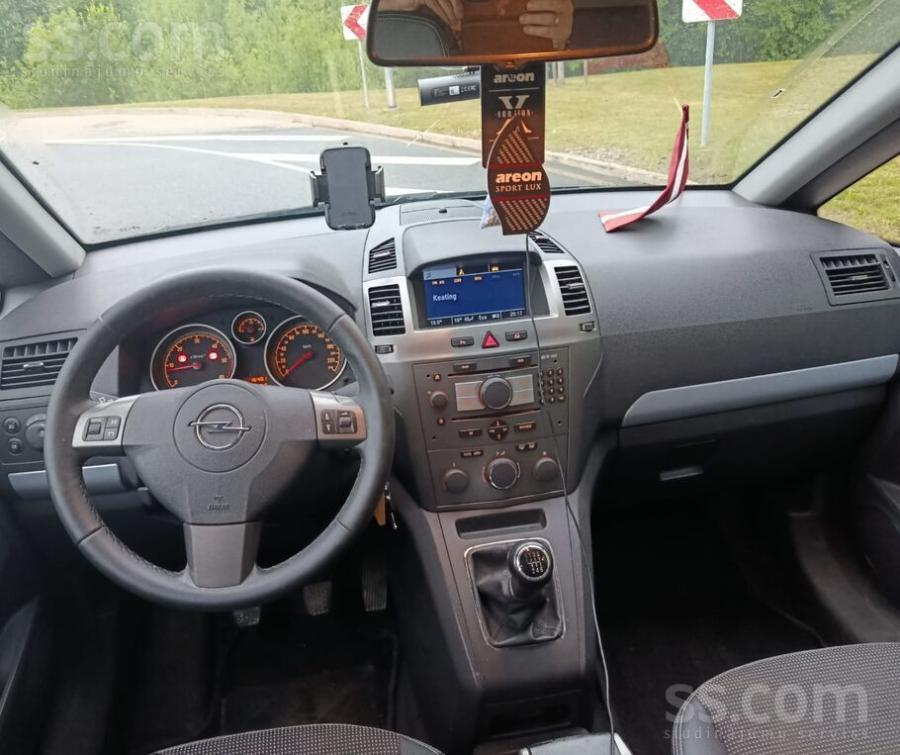 Melns Opel Zafira 2008 Jelgava, ar dzinēja tilpumu 1.90 L un nobraukumu 274 tūkst. km par 1550 €, foto 7 vietnē AUTOMOTO.COM.LV