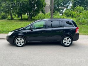 Black Opel Zafira 2008 in Riga, with an engine capacity of 1.90 L and mileage of 0 thousand km for 1499 €, photo 3 on AUTOMOTO.COM.LV
