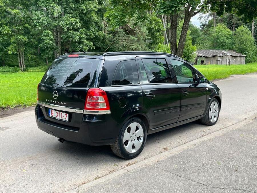 Black Opel Zafira 2008 in Riga, with an engine capacity of 1.90 L and mileage of 0 thousand km for 1499 €, photo 6 on AUTOMOTO.COM.LV