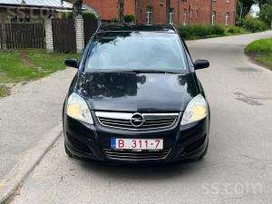 Black Opel Zafira 2008 in Riga, with an engine capacity of 1.90 L and mileage of 0 thousand km for 1499 €, photo 9 on AUTOMOTO.COM.LV