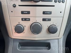 Black Opel Zafira 2008 in Riga, with an engine capacity of 1.90 L and mileage of 0 thousand km for 1499 €, photo 16 on AUTOMOTO.COM.LV