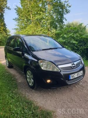 Melns Opel Zafira 2008 Rēzekne, ar dzinēja tilpumu 1.70 L un nobraukumu 365 tūkst. km par 1850 €, foto 3 vietnē AUTOMOTO.COM.LV
