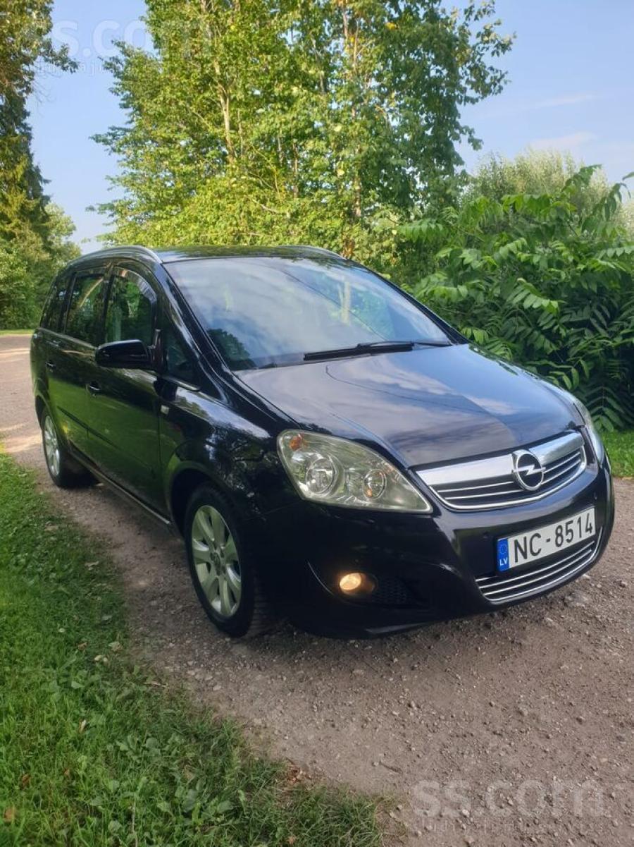 Melns Opel Zafira 2008 Rēzekne, ar dzinēja tilpumu 1.70 L un nobraukumu 365 tūkst. km par 1850 €, foto 3 vietnē AUTOMOTO.COM.LV